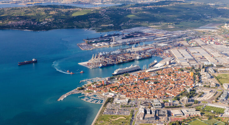 Novice - Luka Koper d.d.