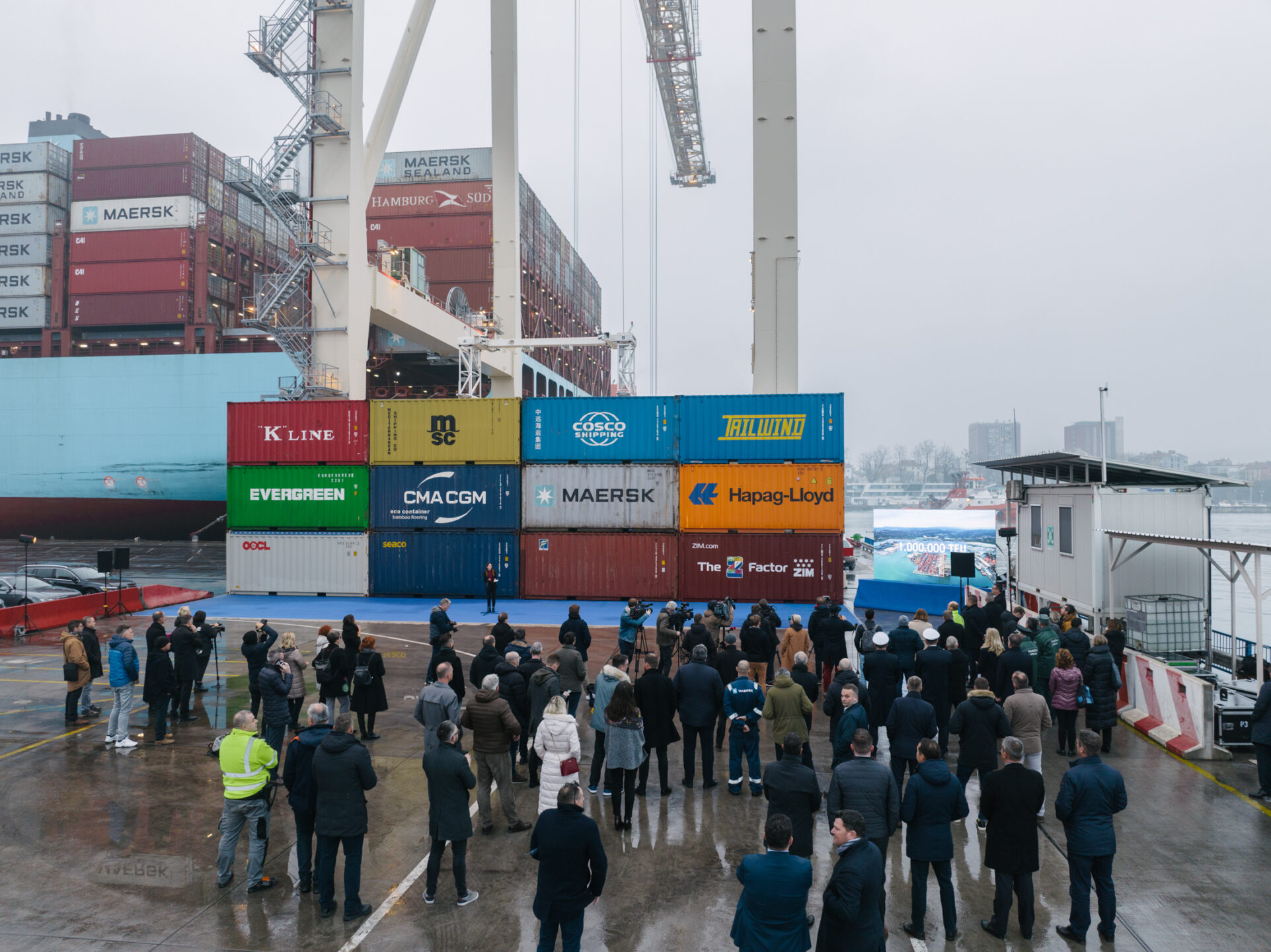 Photo gallery -1M TEU 22 Dec 2022 - Luka Koper d.d.